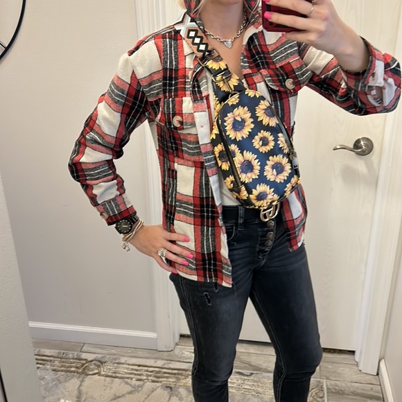 Bags | Restock Coming Soon Sunflower Vegan Leather Sling Bag Firm Price ...